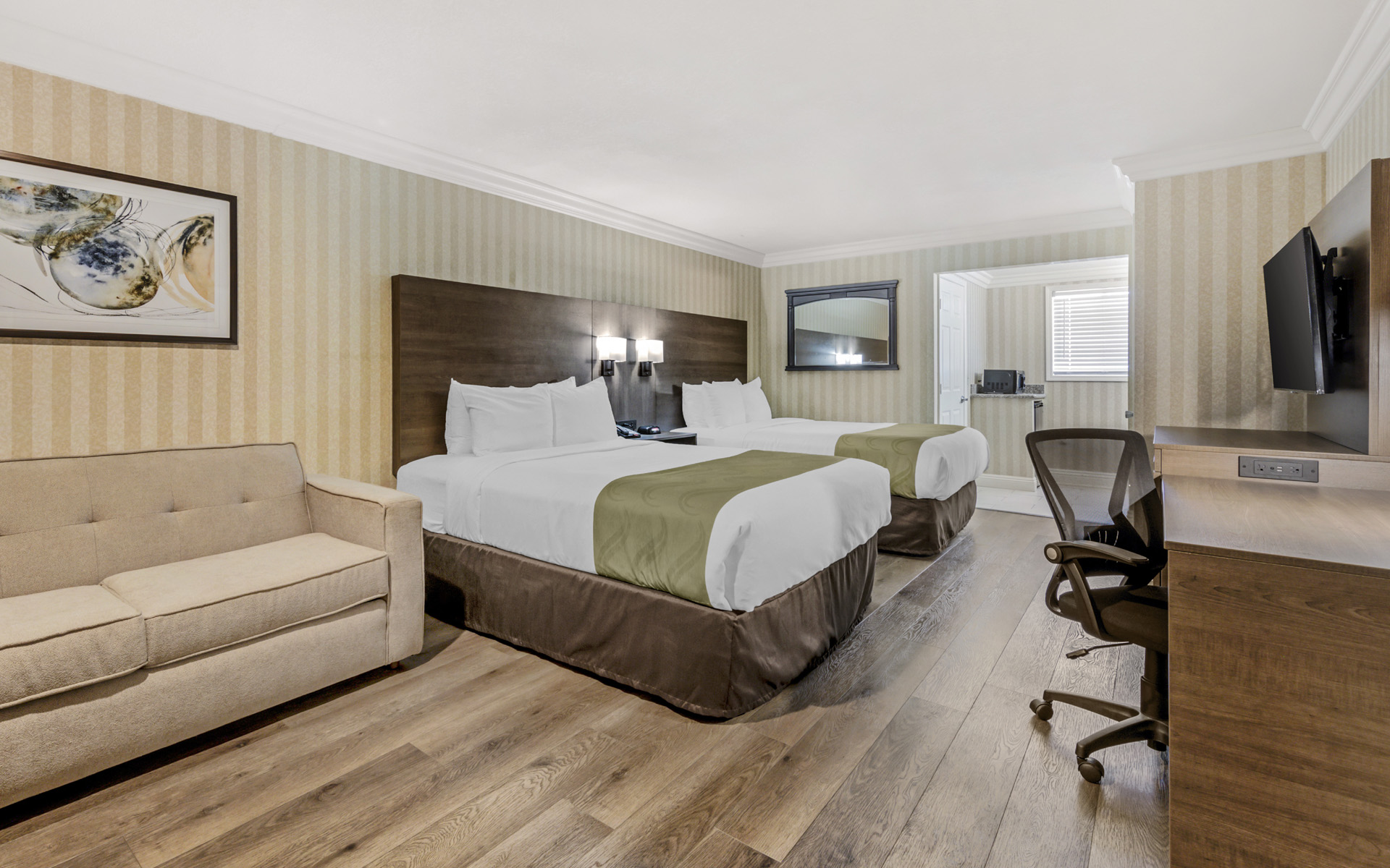 Quality Inn Suites Maingate Quality Inn Suites Maingate